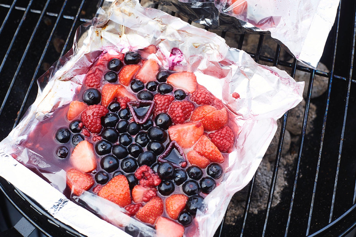 Papillot with red fruit and cuberdons – Barbecook